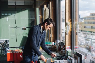 不起眼的回收帆布背包 來自瑞士FREITAG 的綠色品牌概念 - POLYSH