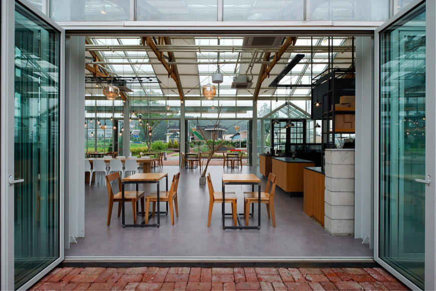 以英國文學《秘密花園》主角之名，她用花朵獻給柏林狂野與浪漫：花藝師 Ruby Barber - POLYSH